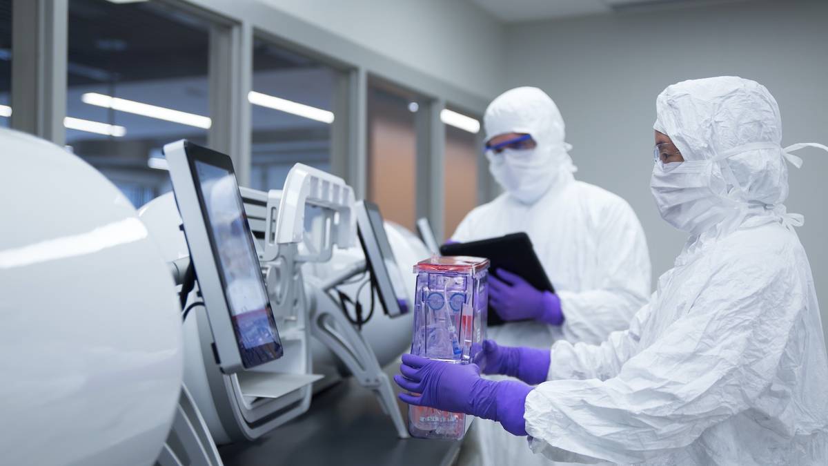 New 'cocoons' set to make groundbreaking cancer therapy more accessible ...