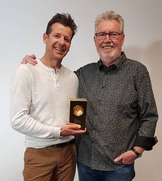 Simon Barnett on his wife's fight and his return to radio