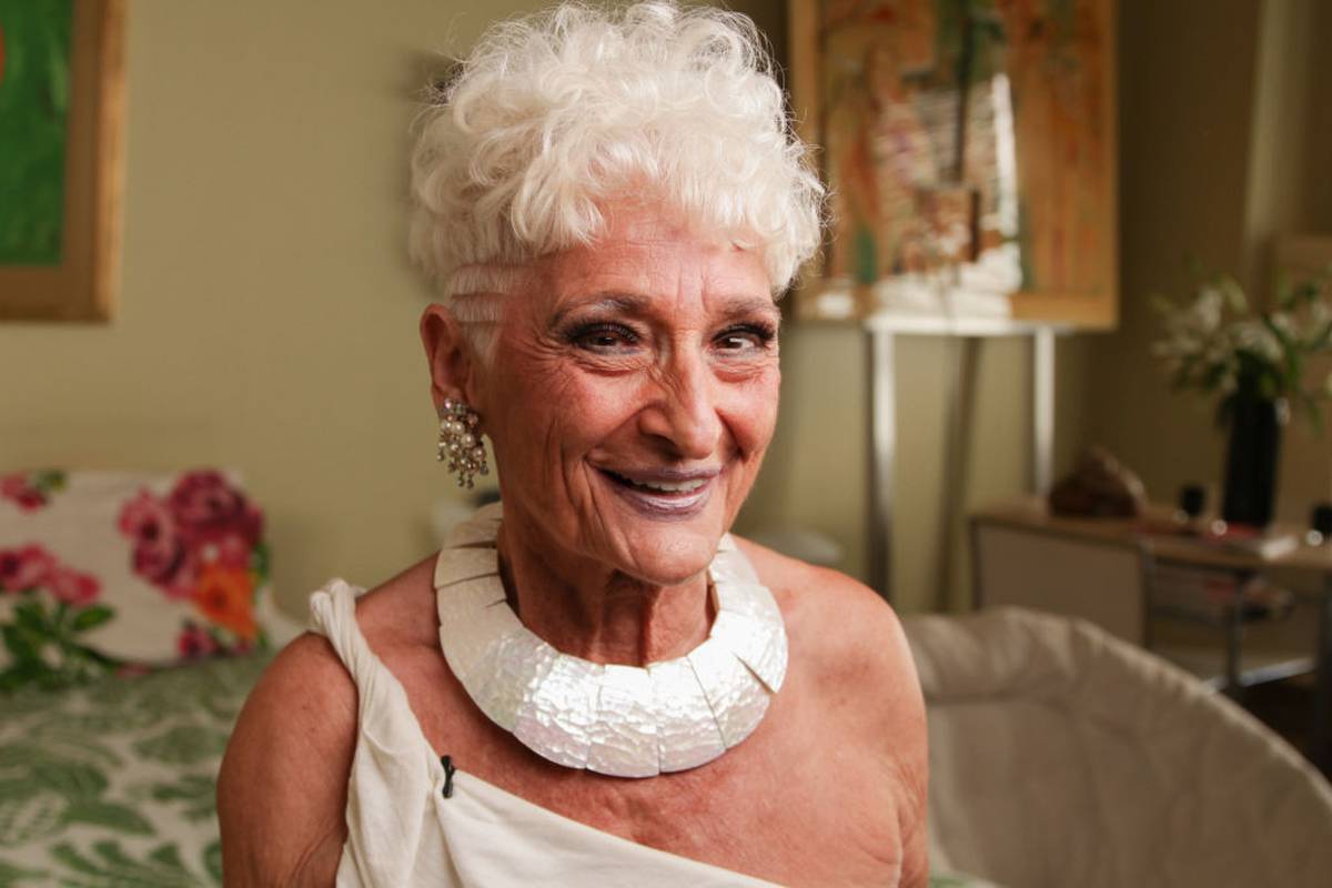 Grandmother 83 Loves Using Tinder To Find Younger Men For Casual Sex