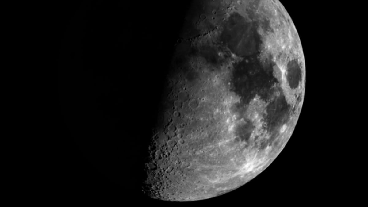 Nasa makes 'exciting new discovery' about the moon - NZ Herald