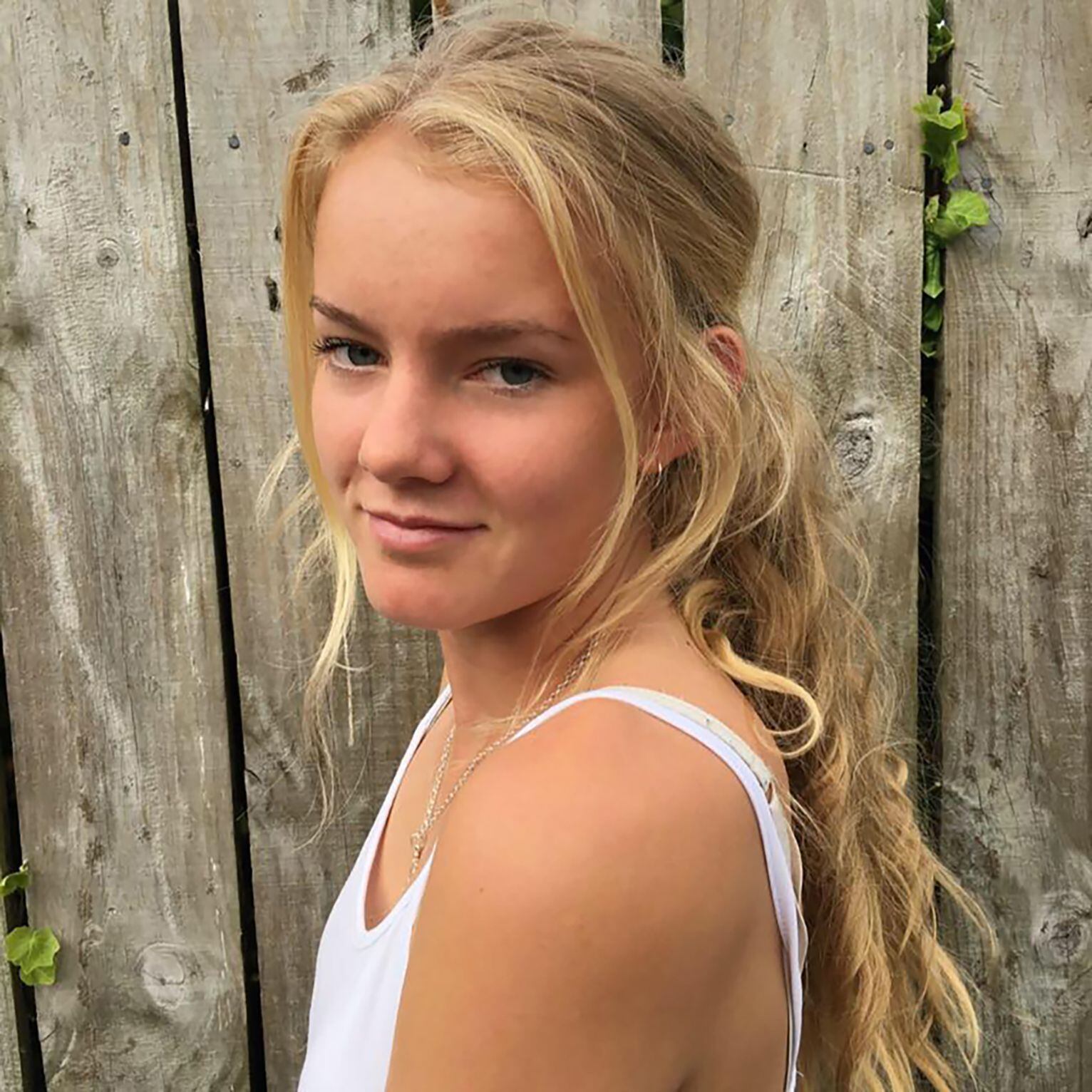 Rebecca Toms's Instagram, Twitter & Facebook on IDCrawl