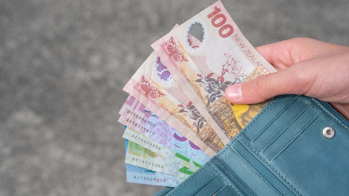 Keeping Cash Alive Meet The Man On A Mission To Keep Paper Money