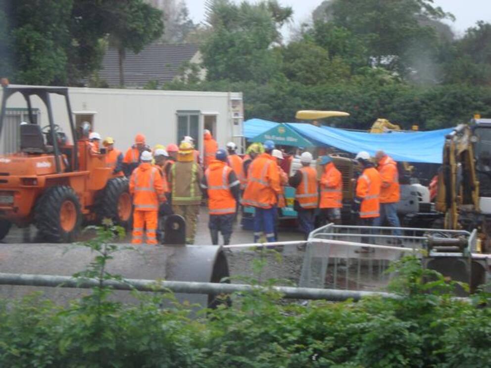 Deadly explosion at Onehunga worksite - NZ Herald