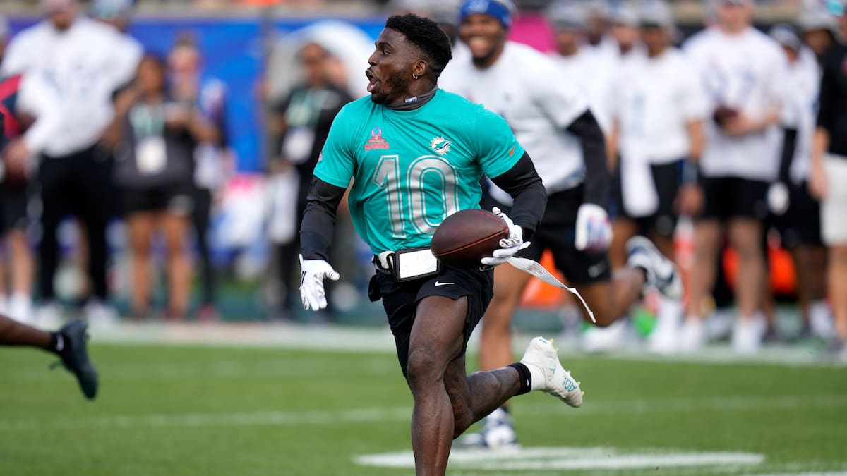 Social Media Influencer Sophie Hall Says Miami Dolphins Tyreek Hill Broke Her Leg During