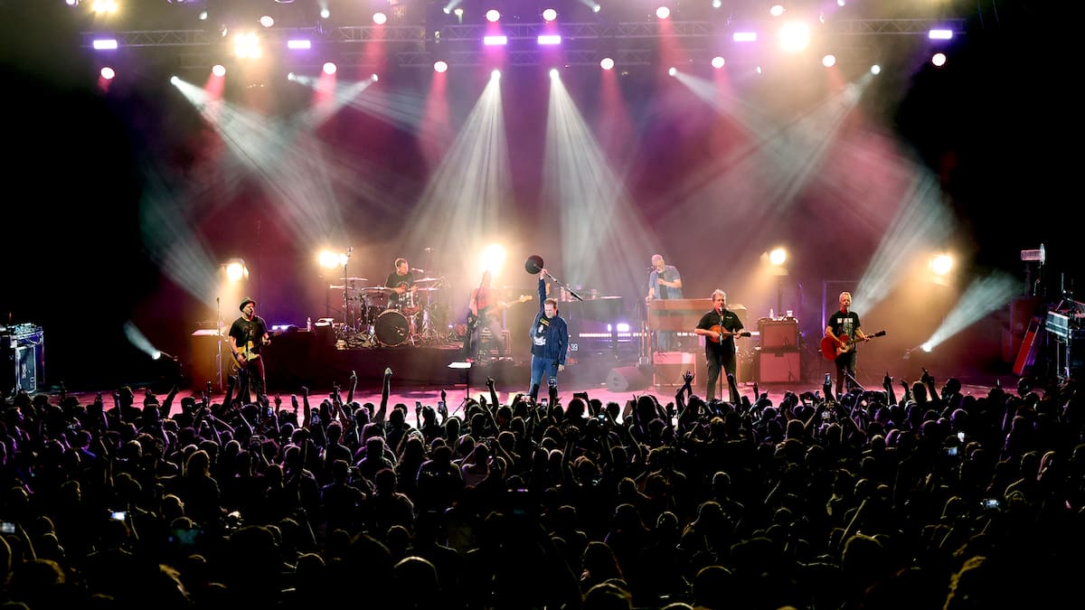 ‘Mr Jones’ returns! Counting Crows announce 2023 NZ tour - NZ Herald ‘Mr Jones’ returns! Counting Crows announce 2023 NZ tour - NZ Herald